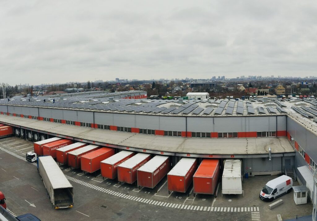 "Nova Poshta will generate electricity… on the roof of its central ...